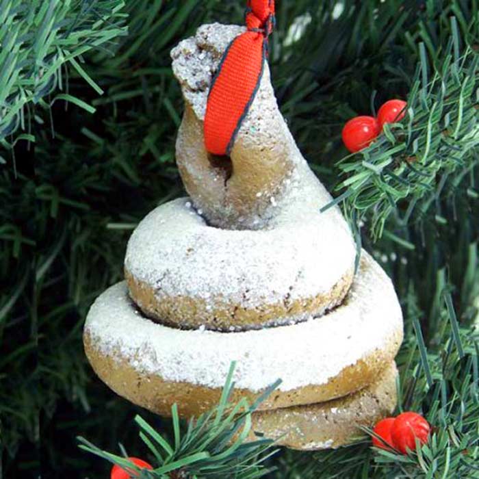 Top 11 Tacky Christmas Decoration Ideas | Tacky Living